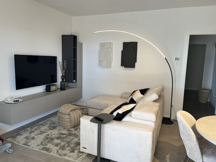 Elegant Apartment In Empoli - Empoli
