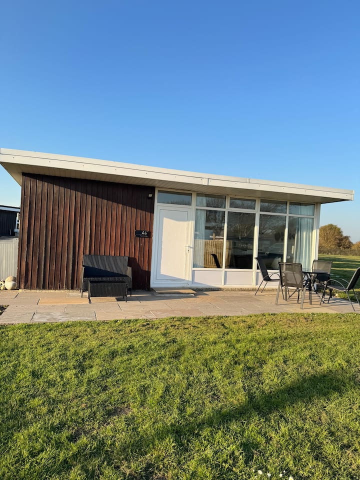 Chalet Retreat With Outdoor Pools Near The Seaside - Bognor Regis