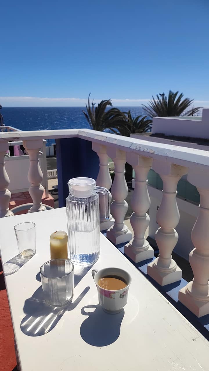 Spacious Ocean Apartment For Long Term Rent - Tenerife