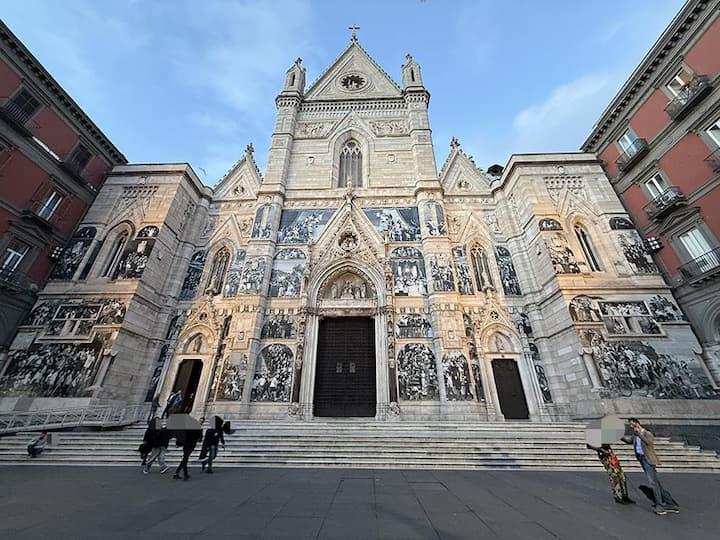 Nel Cuore Del Centro Storico Di Napoli - Naples