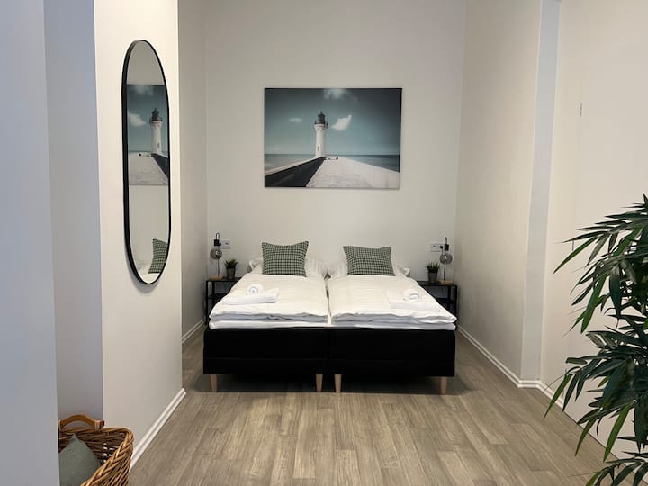 Cozy One Bedroom Apartment For 6. New Town Prague! - Prague