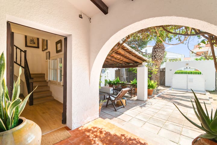 Casa Alba Garden & Calm Ii - Sitges