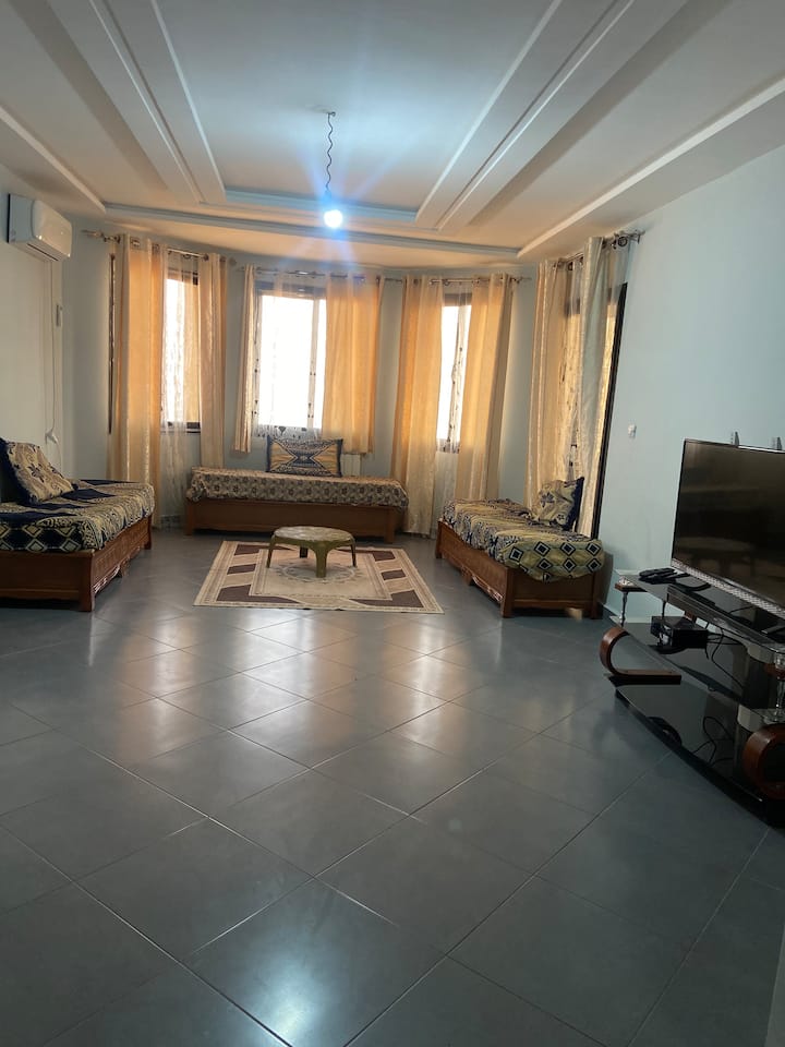 Appartement En Bord De Mer - 1er éTage - Skikda