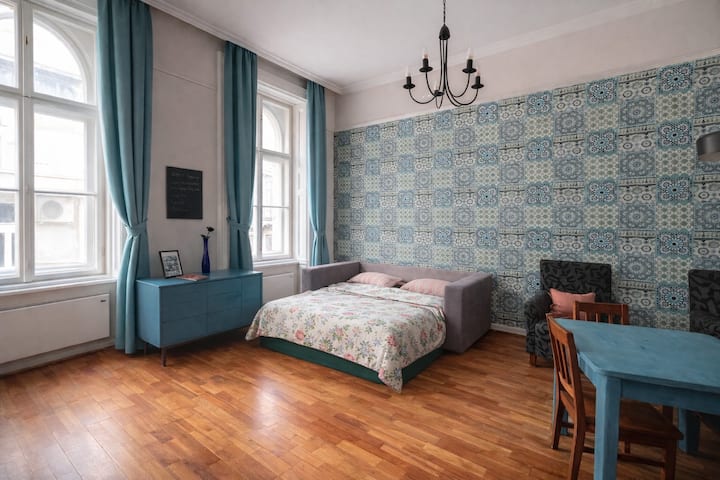 Perfect Base To Explore Budapest Old Town - Budapest