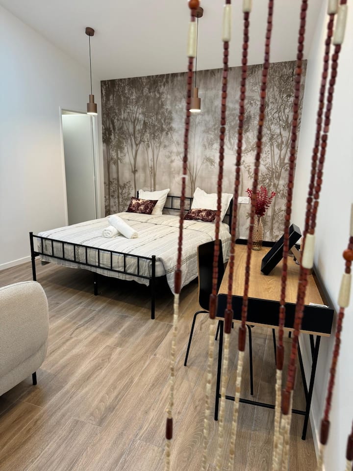 Studio Neuf -Tram à 1 Min-hôpitaux-eurexpo-parking - Bron