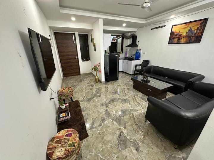 1bhk Flat - Delhi