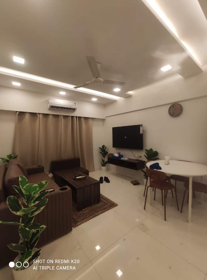 Cozy, Stylish 2bhk Apt Near Bkc And Airport - Mumbai