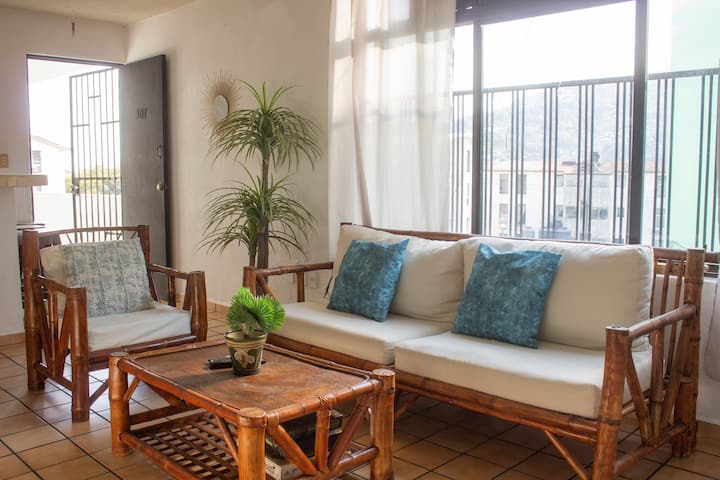 Bohemian Apartment In Zihuatanejo | Pet Friendly - Mexico