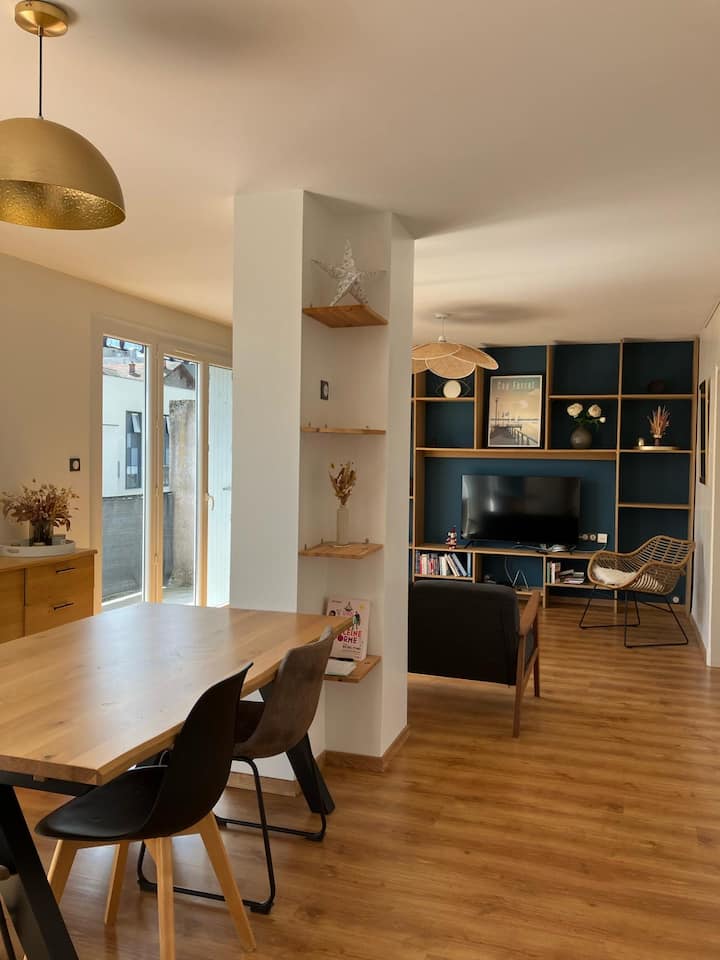 Charmant Appartement Avec Balcon - Aurillac