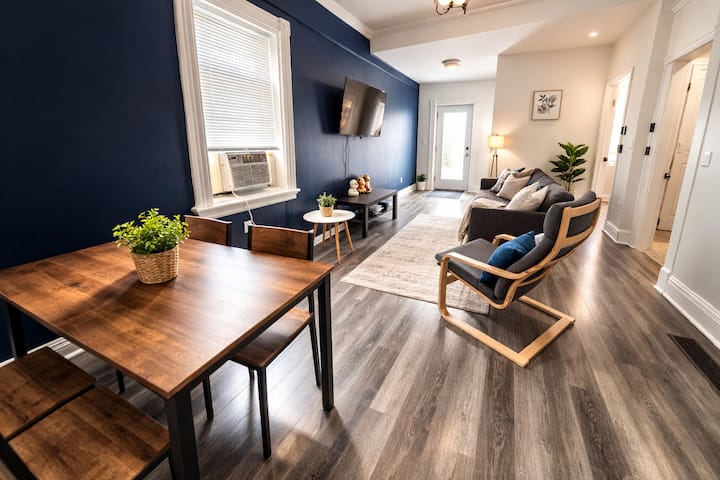 Mins To Dt · Parking · Pet Friendly · Fast Wifi - London