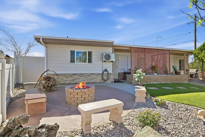 Modern 1br Retreat With Bbq & Fire Pit - Near Down - M Resort Spa Casino