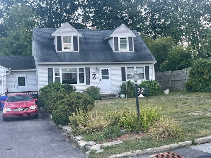 Comfort @ Z Getaway - Manchester, NH