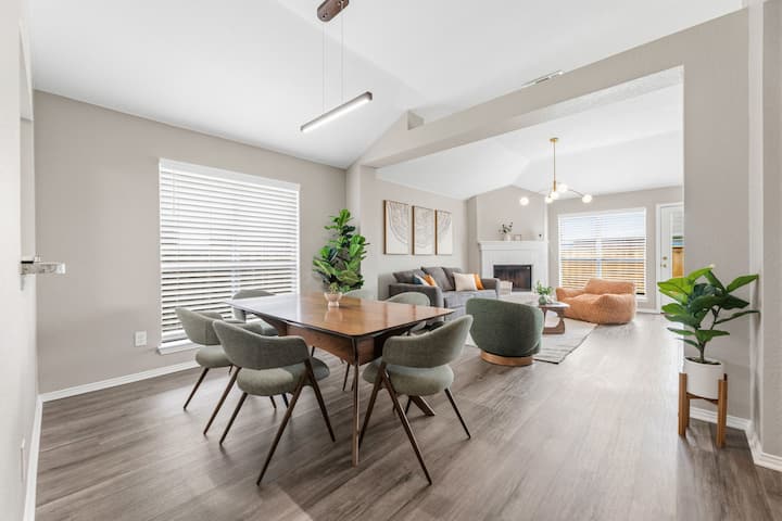 Lake Lewisville Retreat | 16 Min To Universal - The Colony, TX