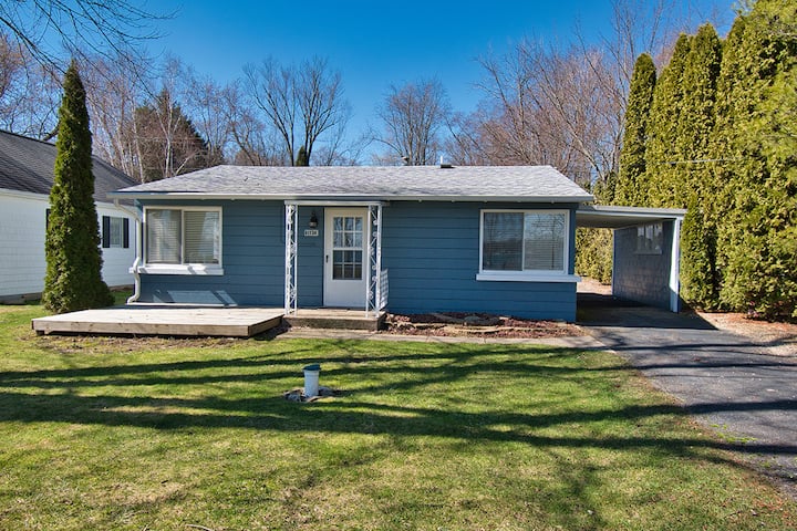 Diamond Lk At Howell Point - Dowagiac, MI