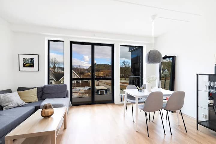 Apartment Near Center W/ Guest Parking - Kristiansand