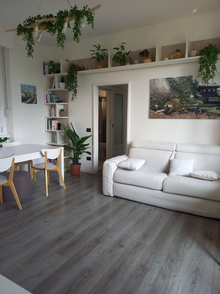 Bright Modern Apartment - Perfect For A Couple - Cernobbio