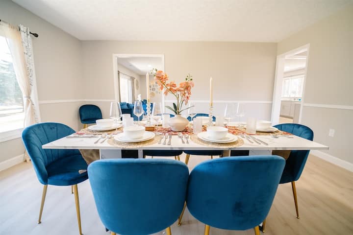 5br Retreat W/ 6 King Beds + Game Room - Reston, VA