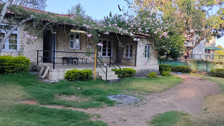 Independent Private Stone Cottage 4bhk 3bhk 2bhk - Kodaikanal
