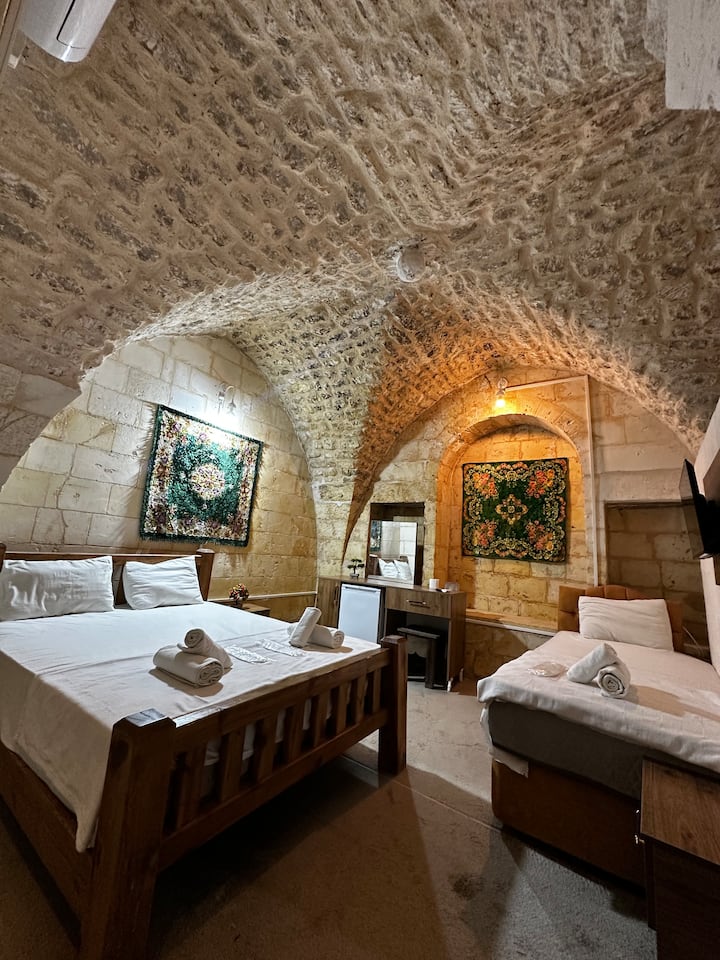 Göbeklitepe Taş Evi - Turkey