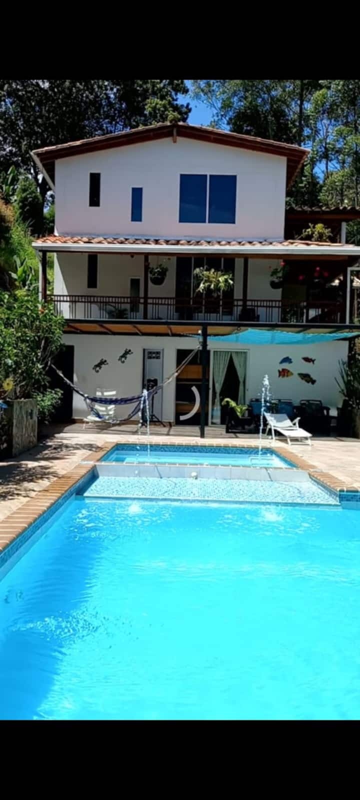 Casa Campestre Con Piscina, Jacuzzi Y Turco. - Copacabana