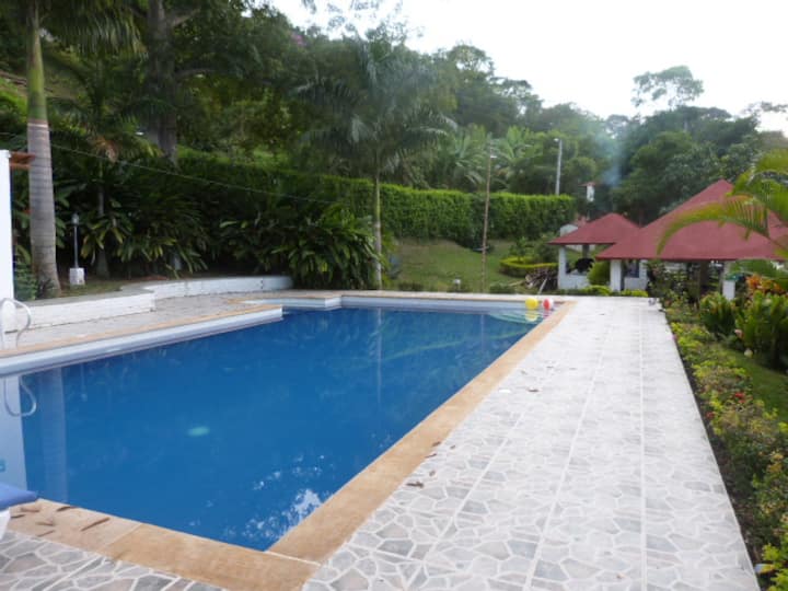 Casa De Descanso En Anapoima - Finca La Chela - Anapoima