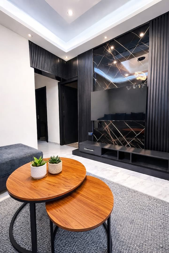 City Escape 3br | Modern Stay W/ Balcony - Amman