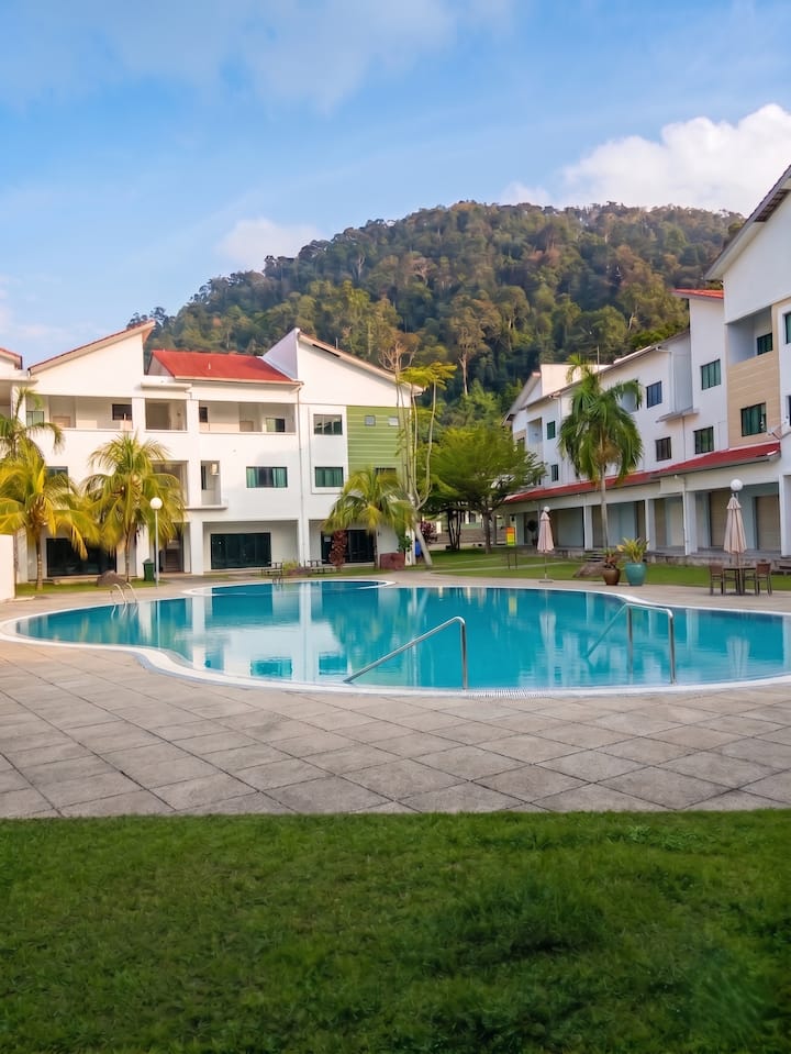 Pangkor 3 Bedrooms Apartment-5mins Walk To Beach - Pangkor Island