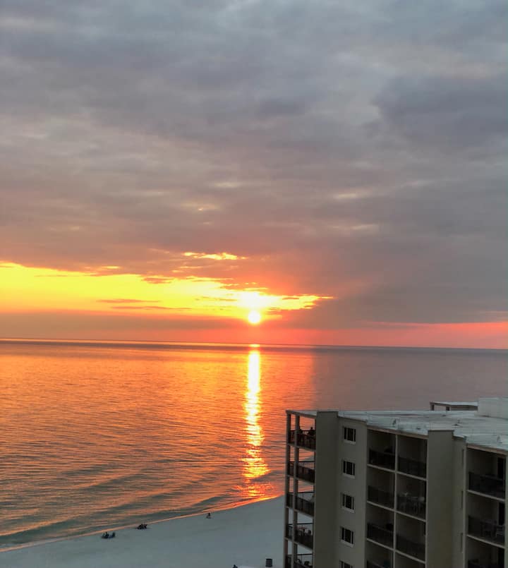 Paradise Found ~ Cozy Condo Right On The Beach! - Alys Beach, FL