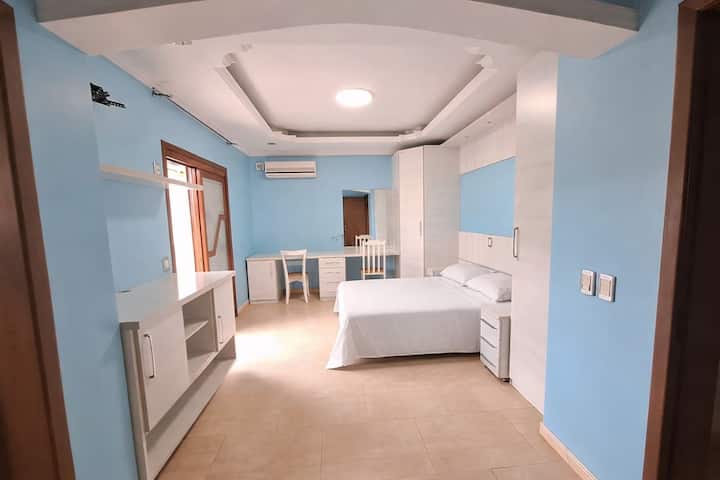 Casa Em Canoas 3q C/ Ar E Churrasqueira - Canoas