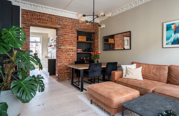 Sjarmerende Byleilighet Med Balkong Og Peis - Oslo