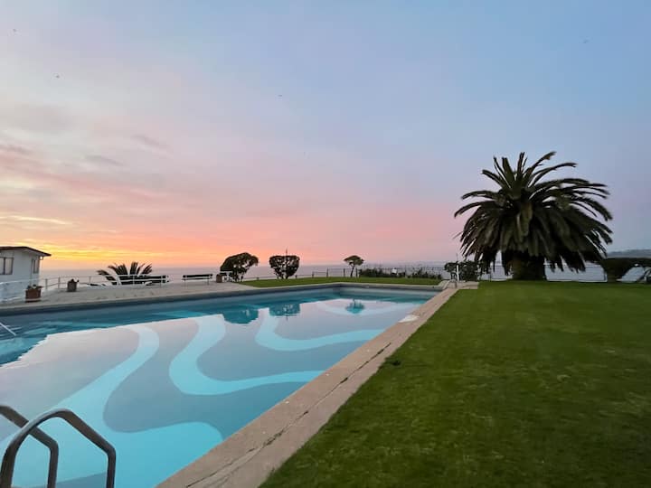 Cabaña En Condominio Primera Línea - Concón