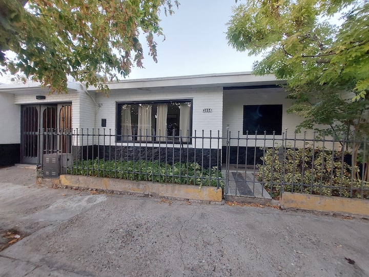 Casa Amplia C/parrilla A Pasitos Del Parque - San Rafael, Argentina