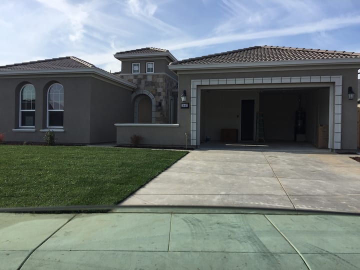 3-bedroom House With Pool And Hot Tub In Manteca. - Manteca, CA