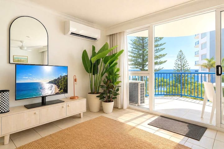 Ocean View 1br Steps To Beach - Gold Coast
