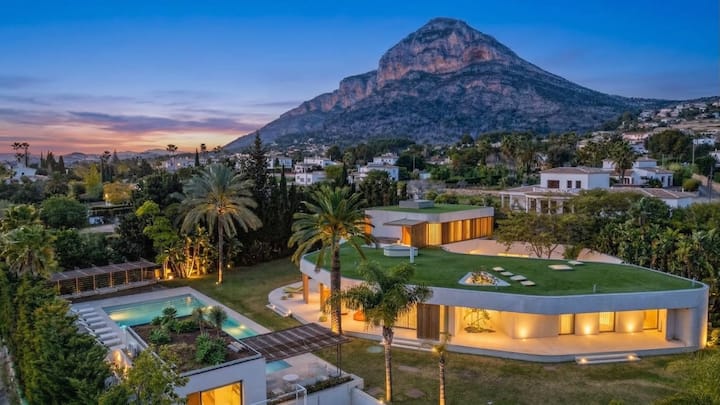 Iconic Design Villa · Private Spa|cinema In Javea - Dénia