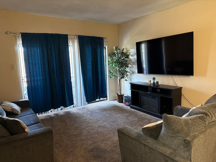 Your Home Away From Home! - Cedar Hill, TX