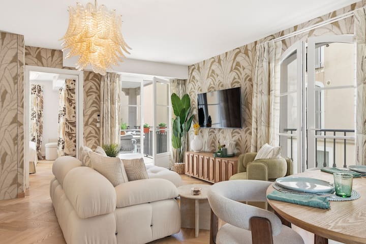 Chic 2br • Terrace & Parking • Walk To Lices - Saint-Tropez