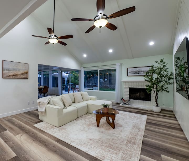 Modern Comfort Stay W/3 King Beds Open Layout - Aliso Viejo, CA