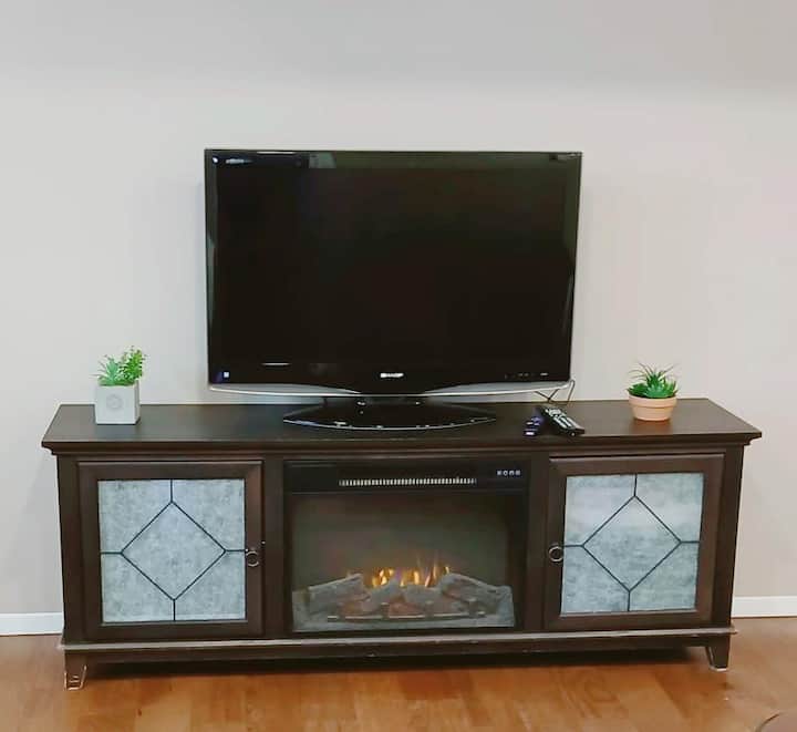 Spacious 2 Br Apartment - Peterborough, ON, Canada
