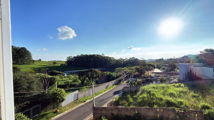 Apê P/5 C/ Vista Incrível | Serra Negra | Pet Fri. - Serra Negra