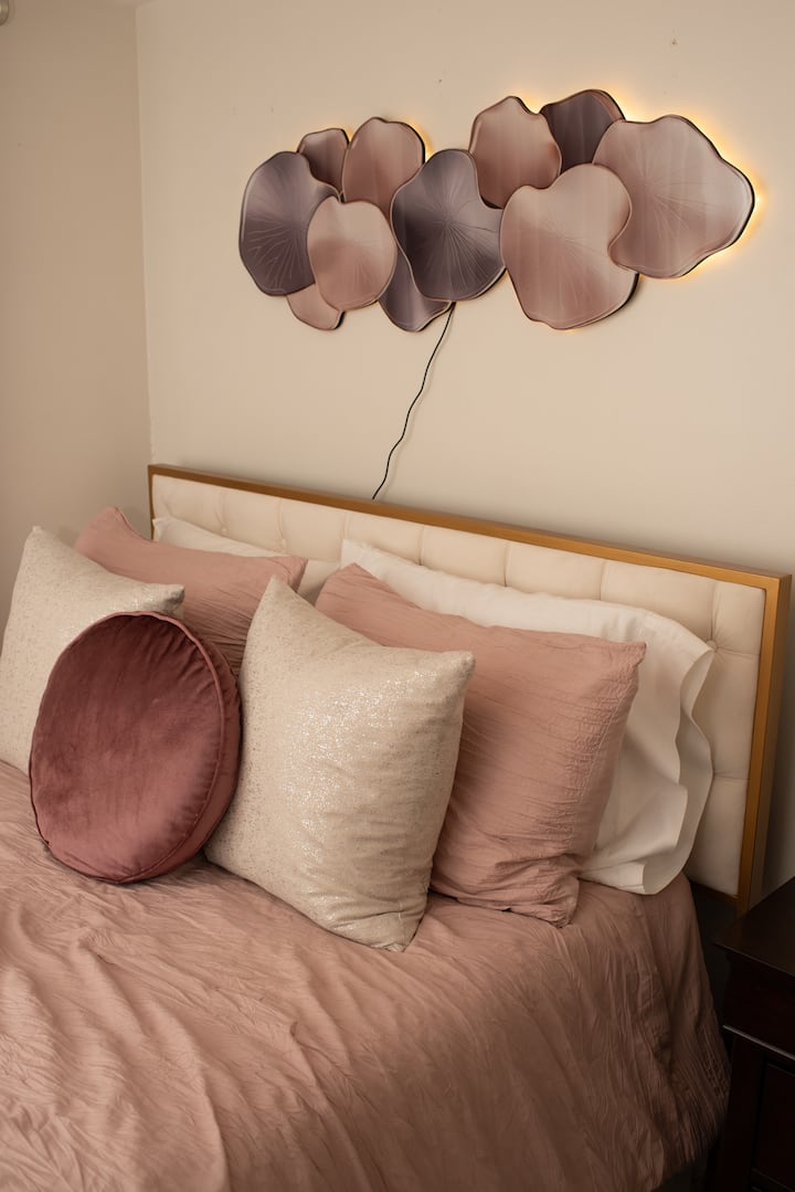 Garden Level 2 Bedroom Multifamily Apartment - Revere, MA