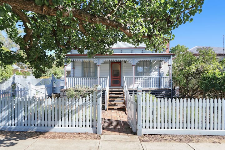 Audrey's Of Beechworth New Listing - Beechworth