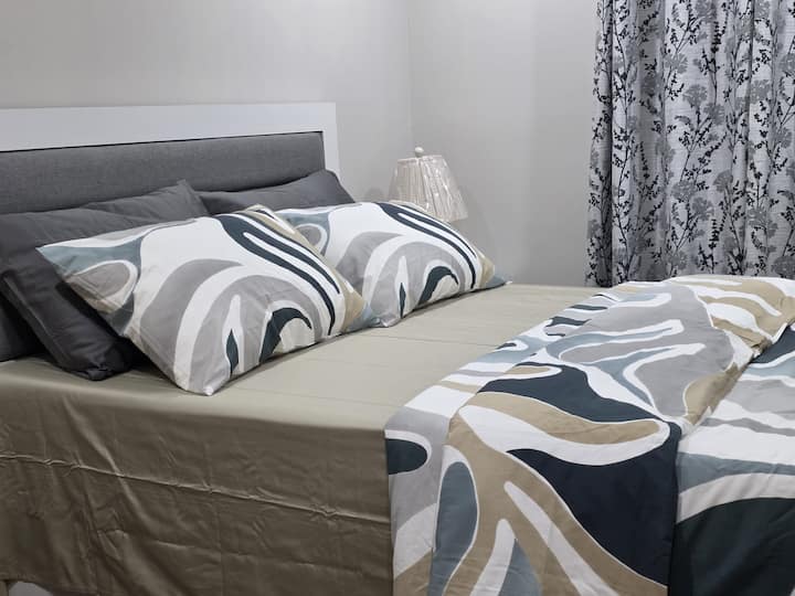 Quiet & Comfortable Nyc Studio Apartment - The Bronx, NY