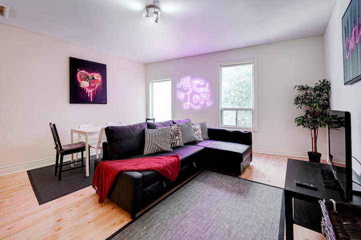 High Demand King West Casa Sleeps 14 - 2 Parking - Toronto