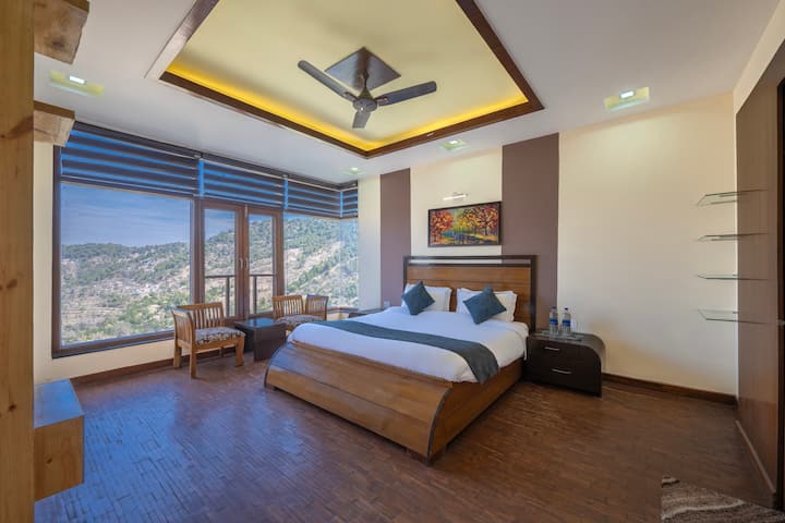 Yuvraj Studio Apartment | Valley View | 4 Km Mall - Kasauli