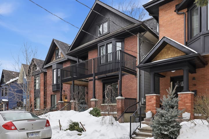 Stunning 4br Designer Home With Terrace & Balcony - Toronto