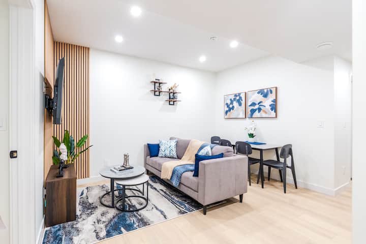 Rest @ Ulodavidi | Snug 2br Suite Near Yyc Airport - Calgary