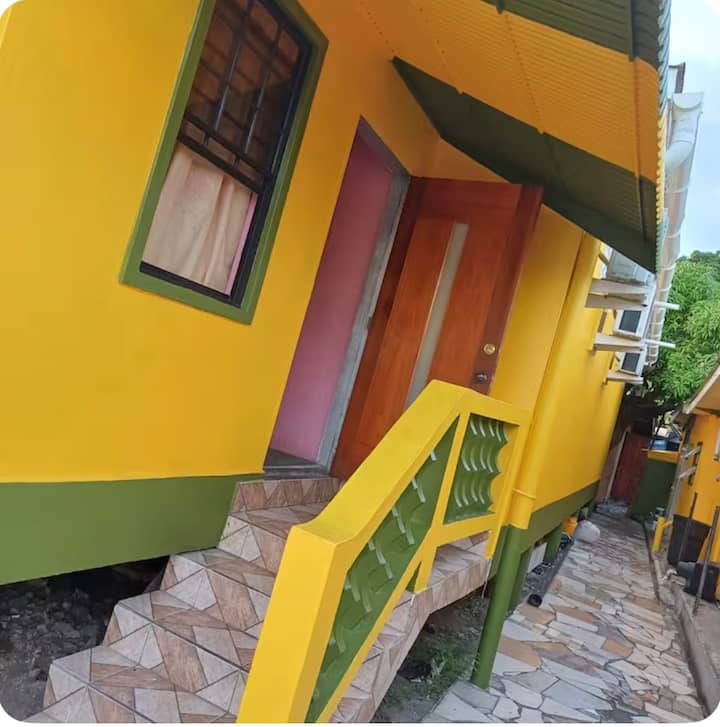 Central Town Guest House |Perfect For Groups Of 15 - Tobago