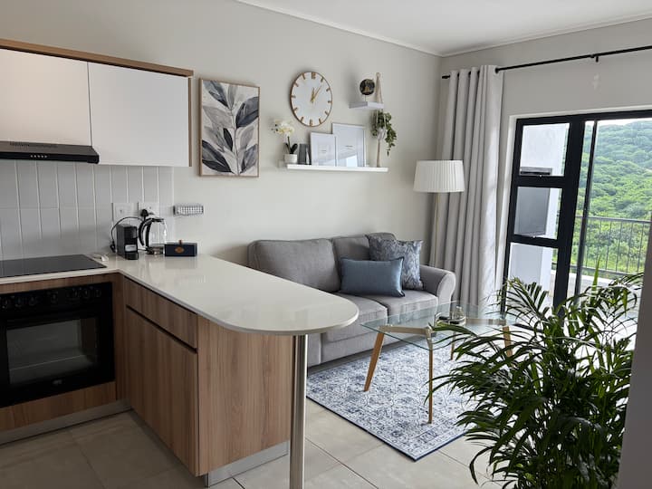 Modern Ballito Escape For 2 @ 799 Ballito Hills - Ballito