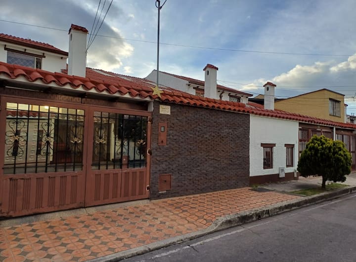 Casa Empresarial - Cota